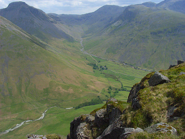 Yewbarrow North Top [Stirrup Crag] Hike | Walkmates | Walkmates